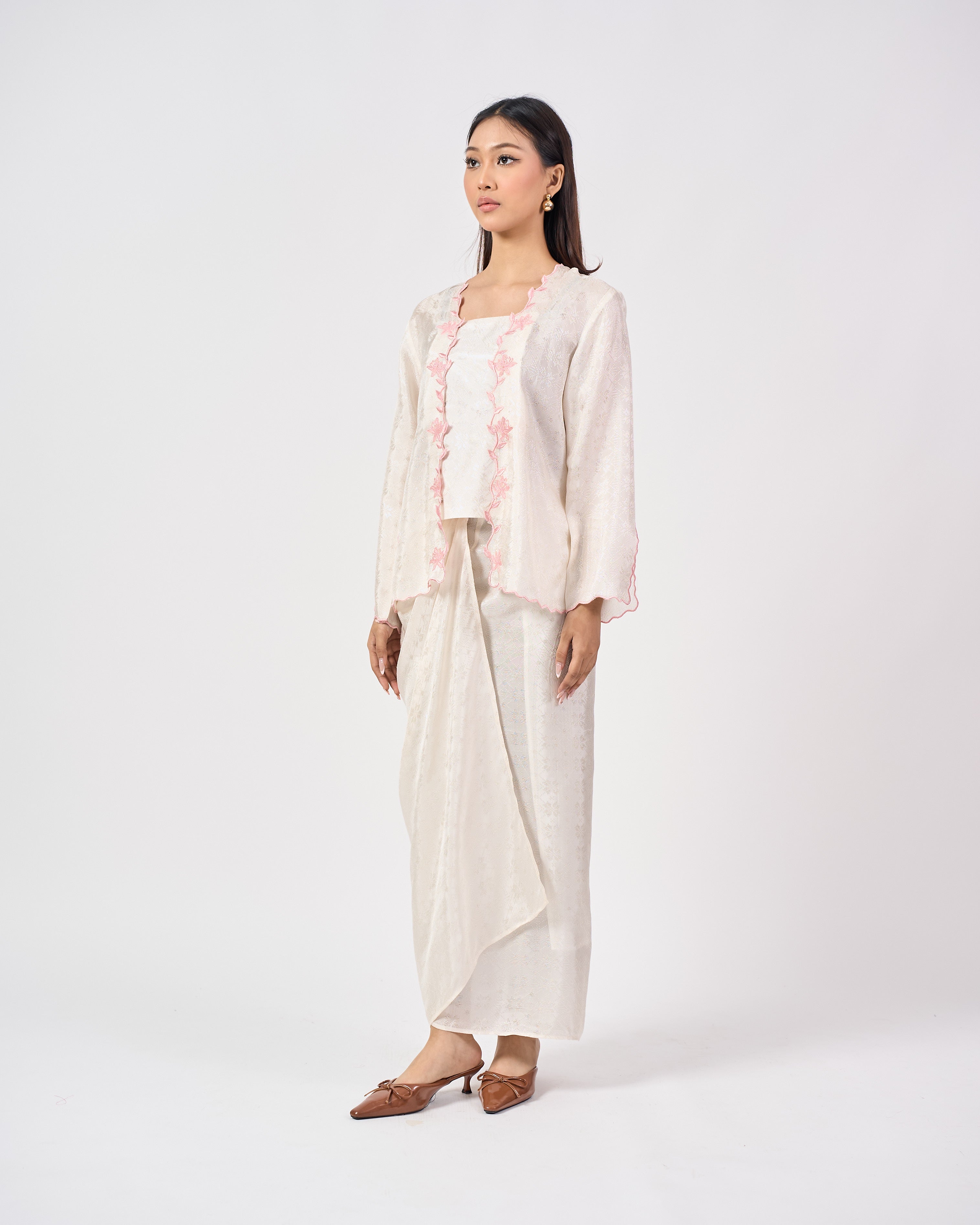 AIRIS - Baju Kutu Baru & Baju Kebaya Collections – TheaKL
